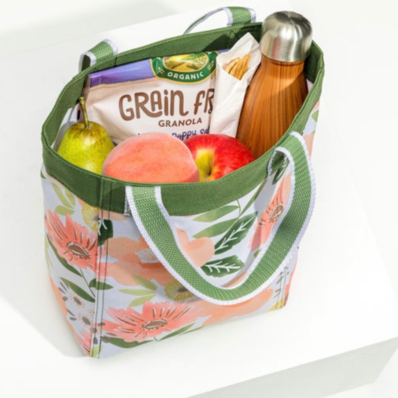 thirty-one | Bags | Small Essential Storage Tote Morning Floral | Poshmark
